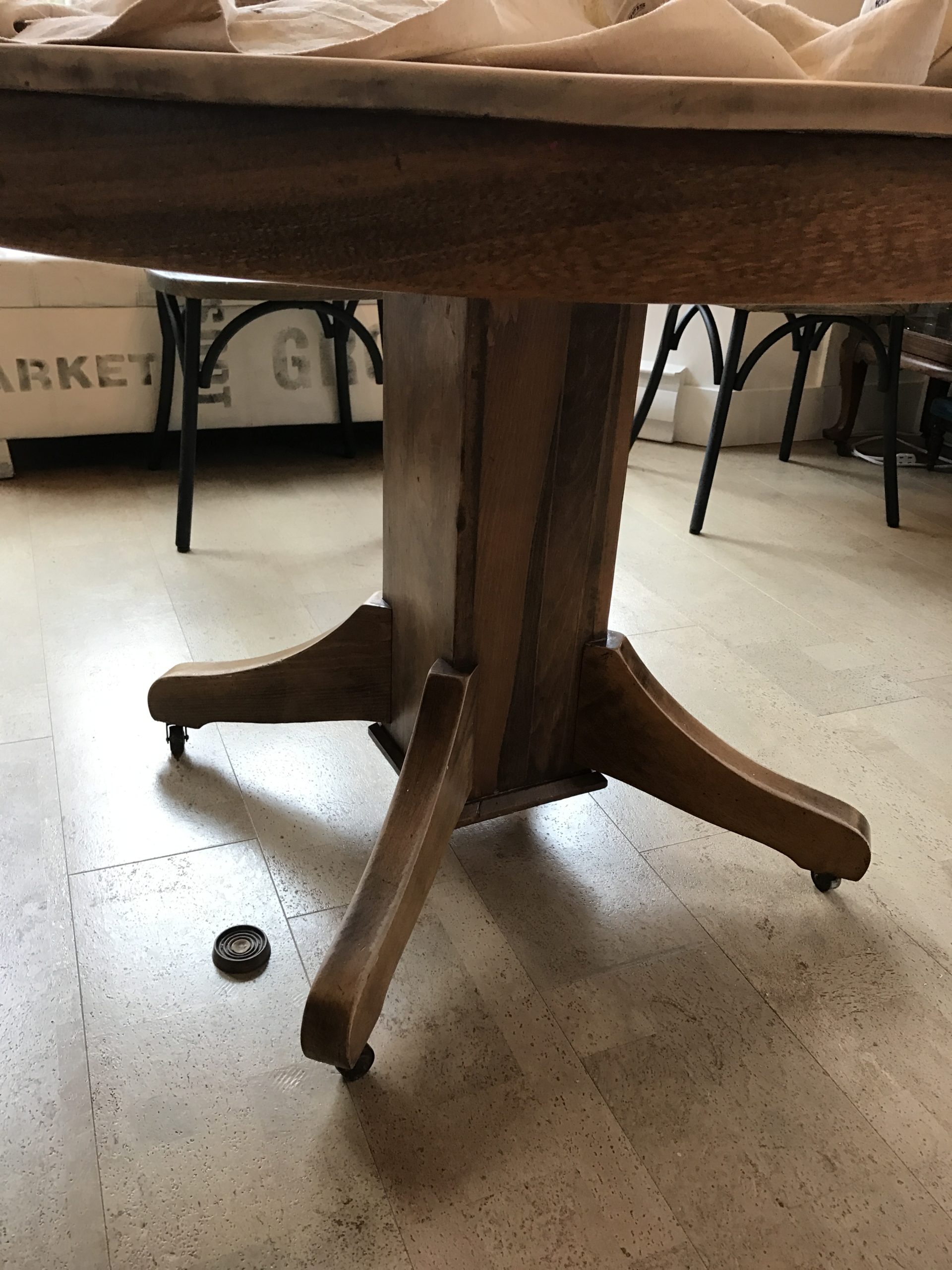 oaktablebase. - Front Porch Lifestyle